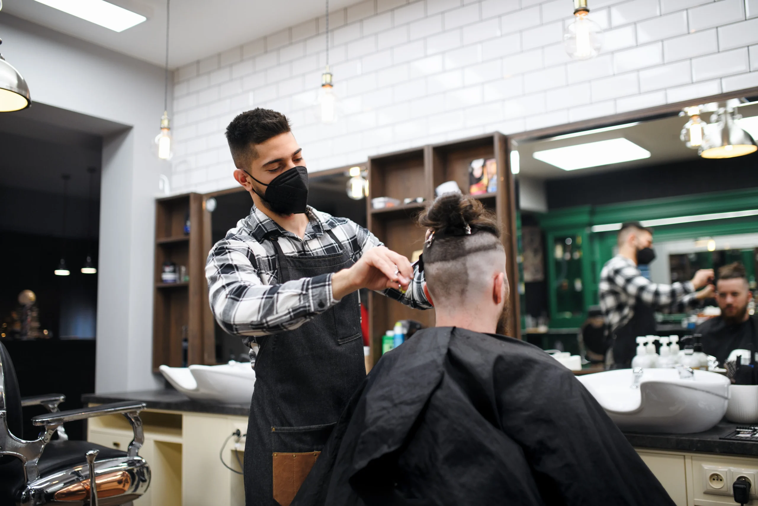 Modern Barbers Trends: Latest Styles, Services & Experience 2024